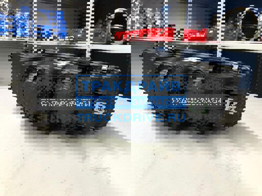 Оригинальная правая противотуманная фара Ман 81251016522 MAN купить ...