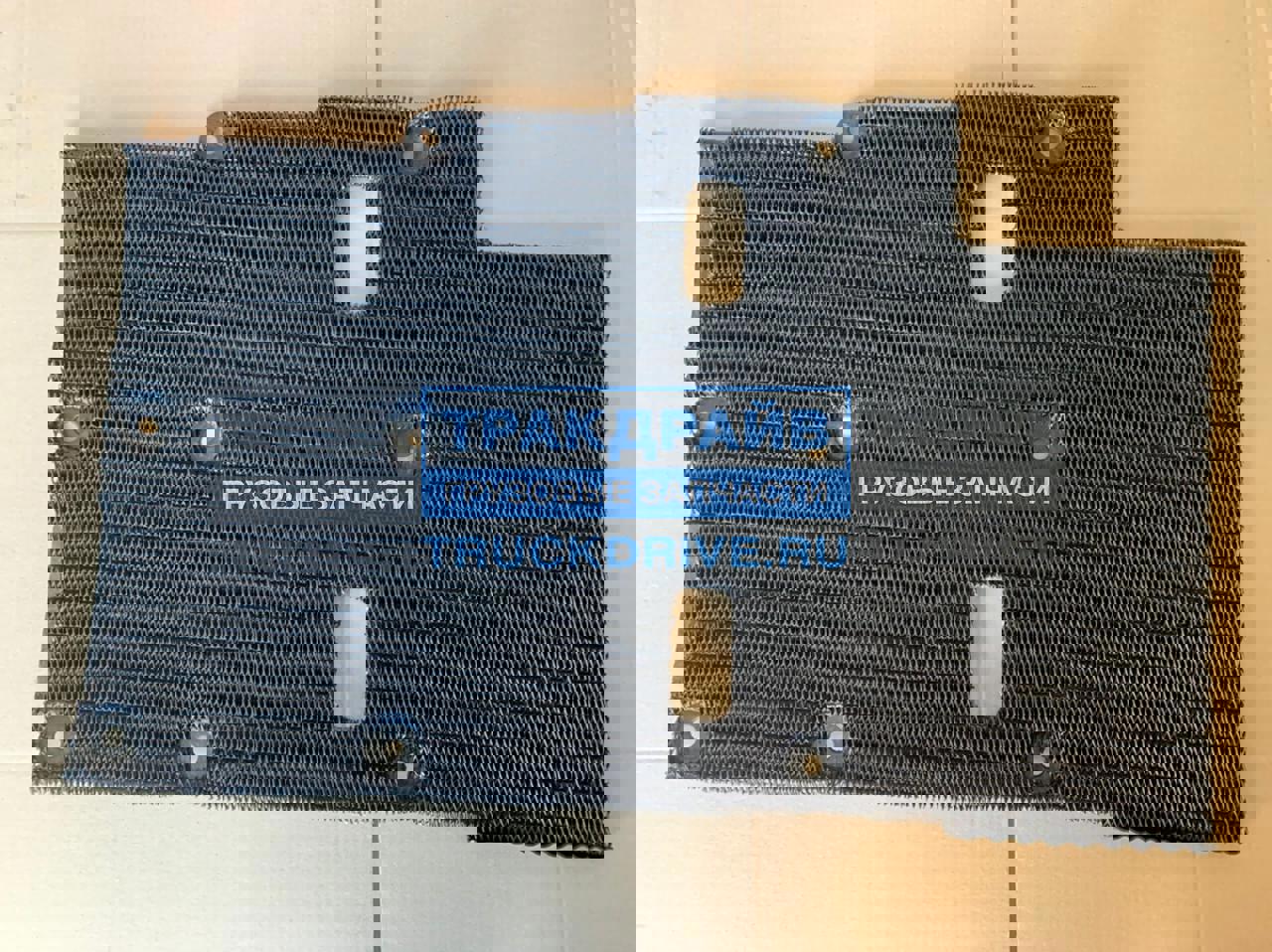 Брызгоуловитель Вольво FH4 задней части переднего правого крыла ...