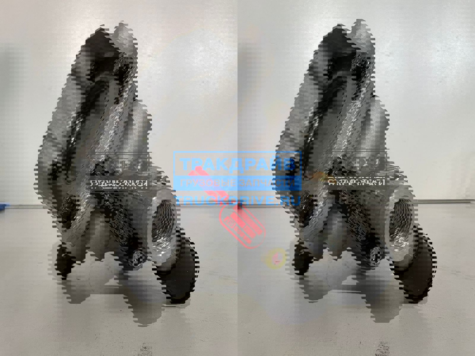 Клапан управления тормозами прицепа Schmitz 9710027007 WABCO купить ...