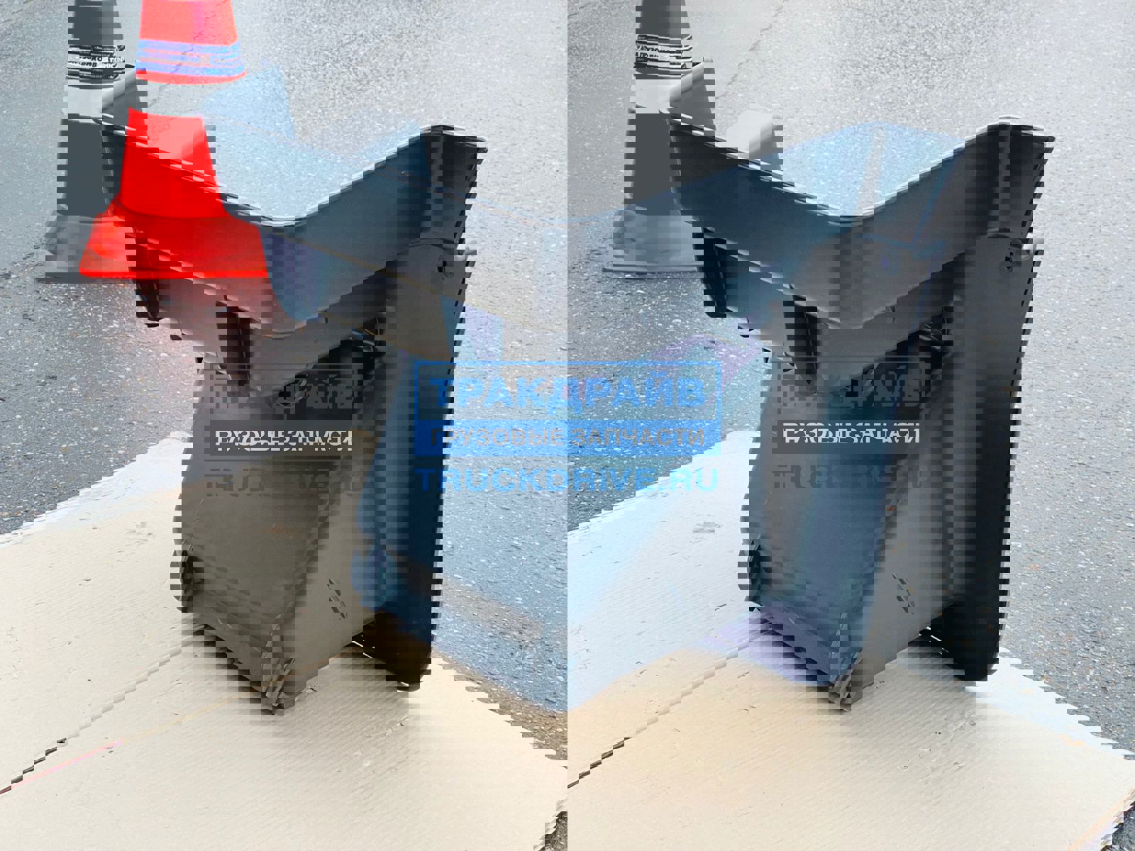 Подножка нижняя Ивеко Стралис правая AC500375431 ALFA CAR купить недорого