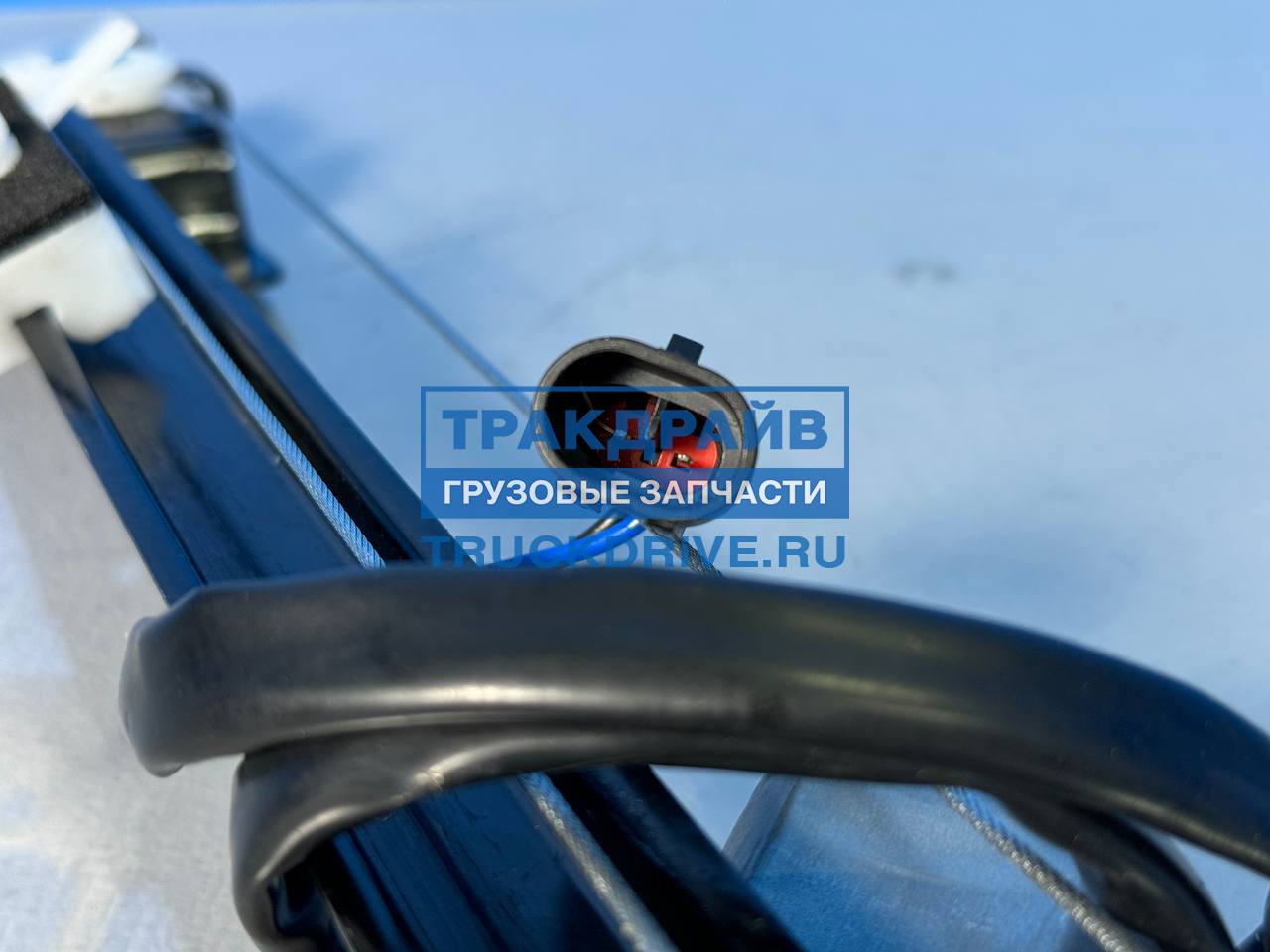 Стеклоподъемник для Iveco Eurocargo EuroTrakker EuroStar Stralis ...