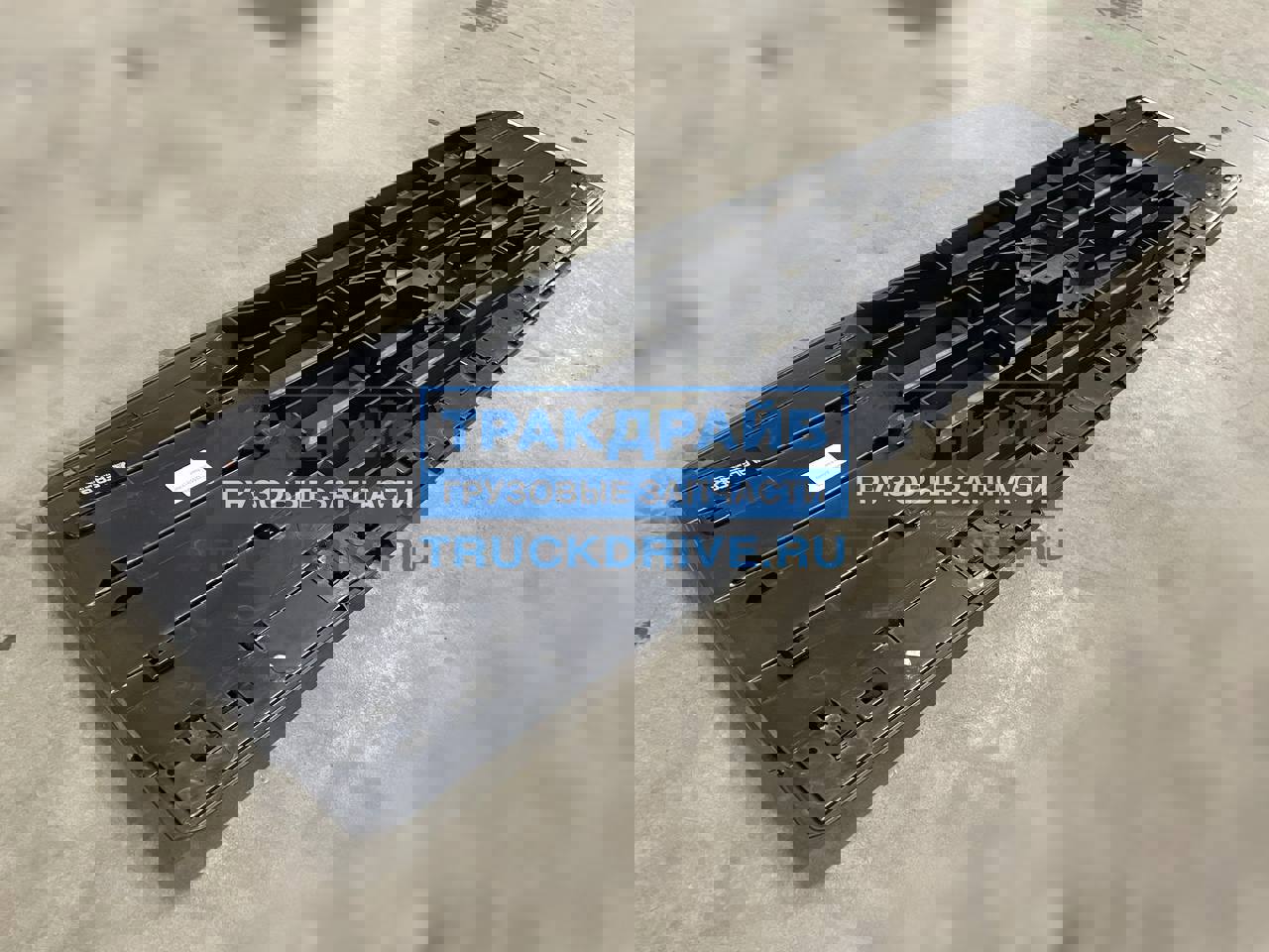 Решетка в капот Volvo FH12 AC82255255 ALFA CAR купить недорого