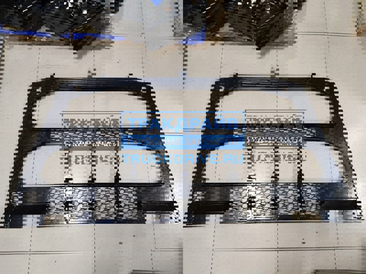 Решетка радиатора нижняя Volvo FН16 AC82491903 ALFA CAR купить недорого