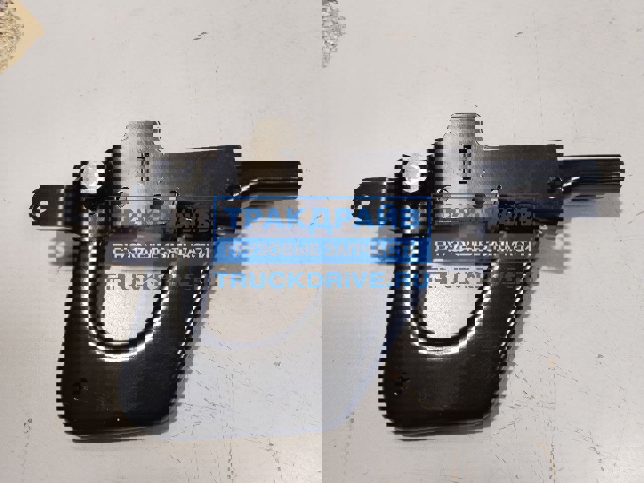 Петля нижней откидной ступени Volvo FH4 левая AC84104142 ALFA CAR ...