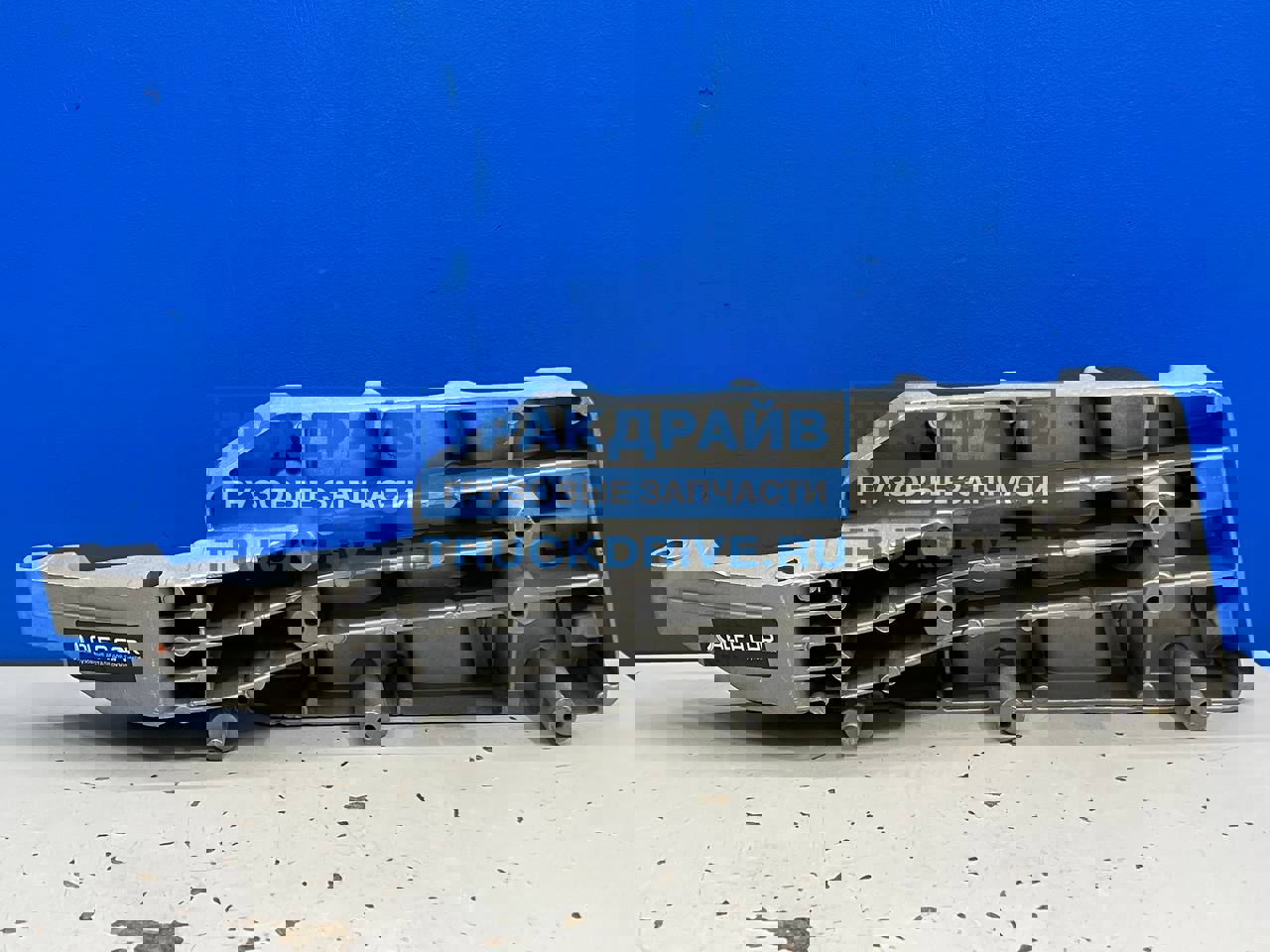 Кронштейн подножки Volvo FH FM нижний правый AC84220613 ALFA CAR купить ...