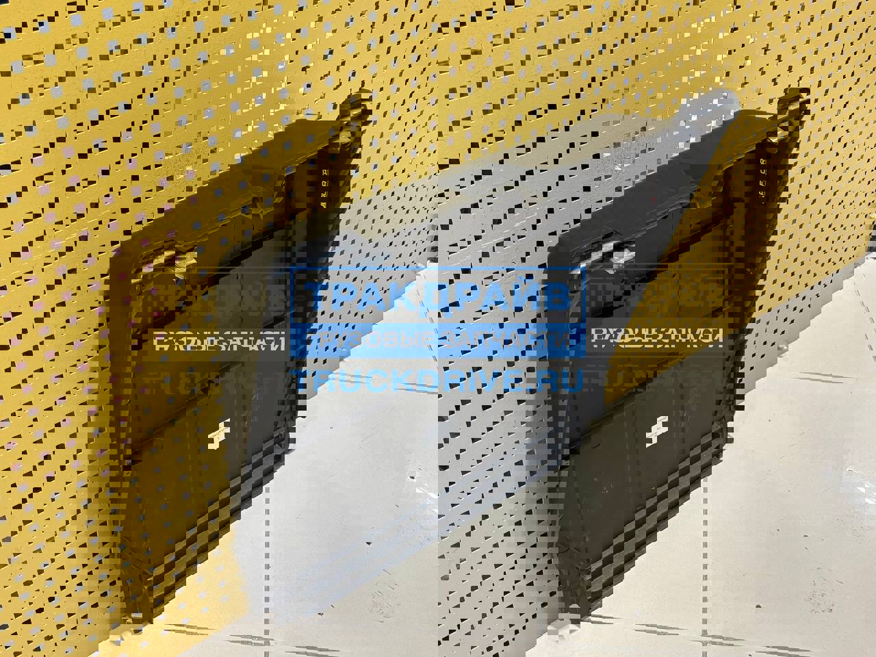 Крышка аккумулятора Mercedes Actros Axor AC9415410103 ALFA CAR купить ...