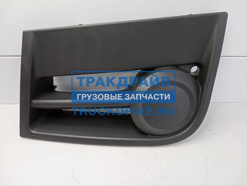 Правая накладка бампера в место птф без отверстия для Mercedes Actros ...