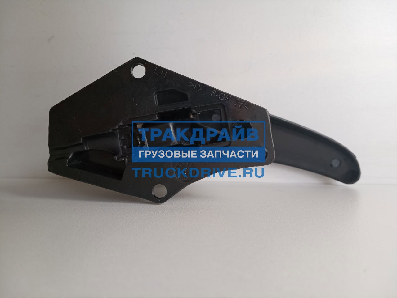 Дверная ручка Mercedes Actros MP2 внутренняя левая 89630 AUGER купить ...