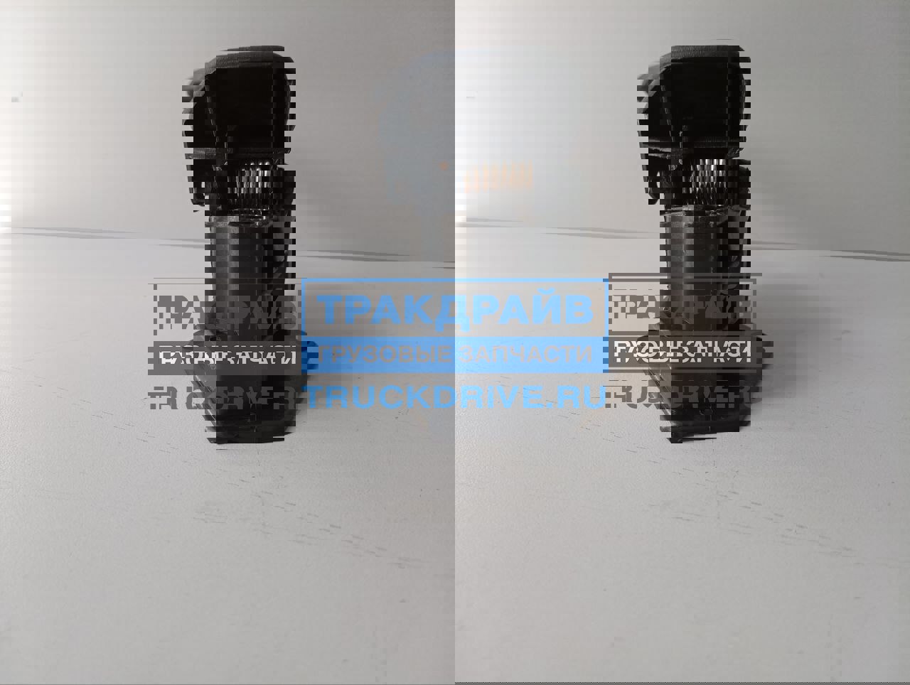 Дверная ручка Mercedes Actros MP2 внутренняя левая 89630 AUGER купить ...