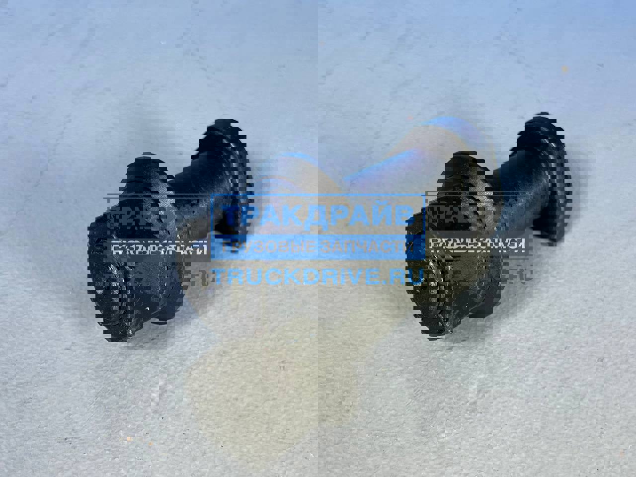 Шпилька колесная передняя с гайкой для Ситрак C7H и Хово T5G d=23 L=90 ...