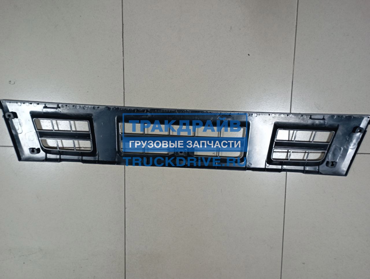 Решетка радиатора Isuzu NQR71 NQR75 широкая кабина 8975830474 DIESEL ...
