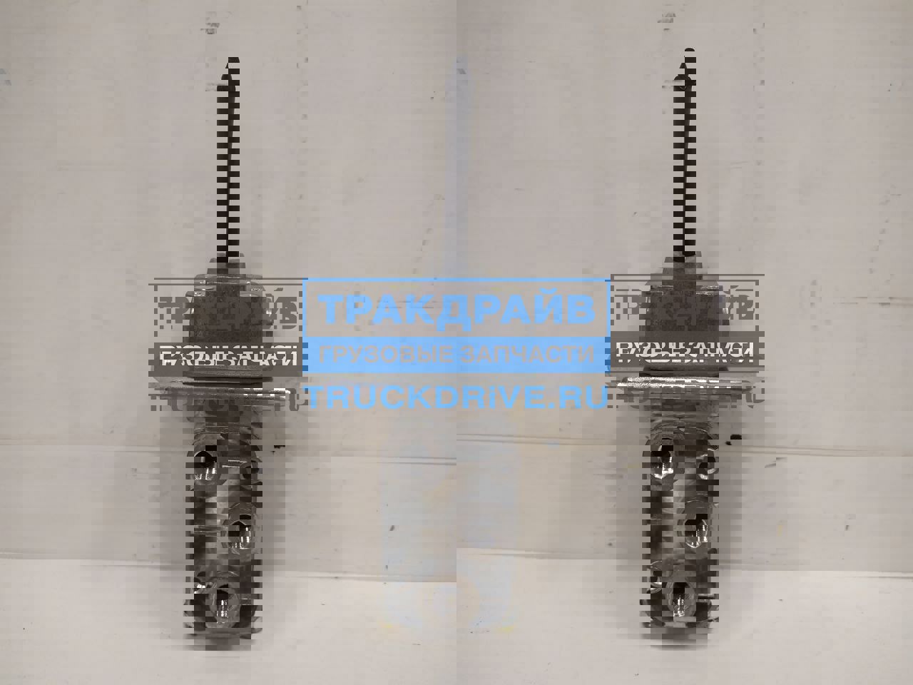 Кран тормозной ручной Volvo FH12 FM12 2.46012 DT SPARE PARTS купить ...