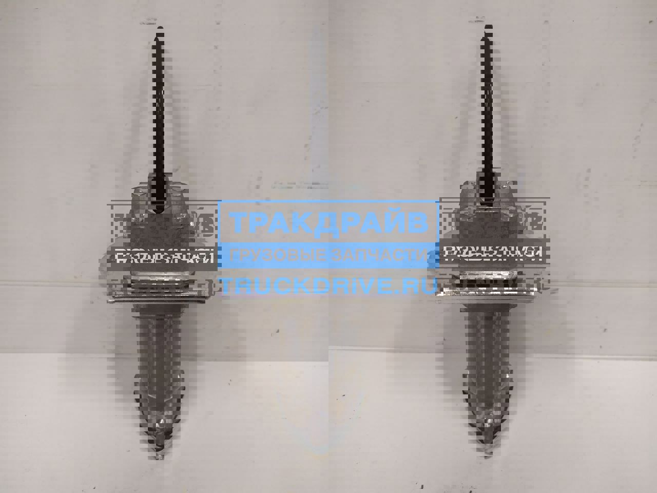 Кран тормозной ручной Volvo FH12 FM12 2.46012 DT SPARE PARTS купить ...