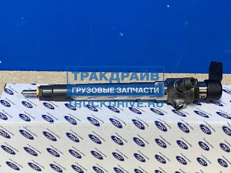 Форсунка топливная Форд Транзит 1746967 FORD купить недорого