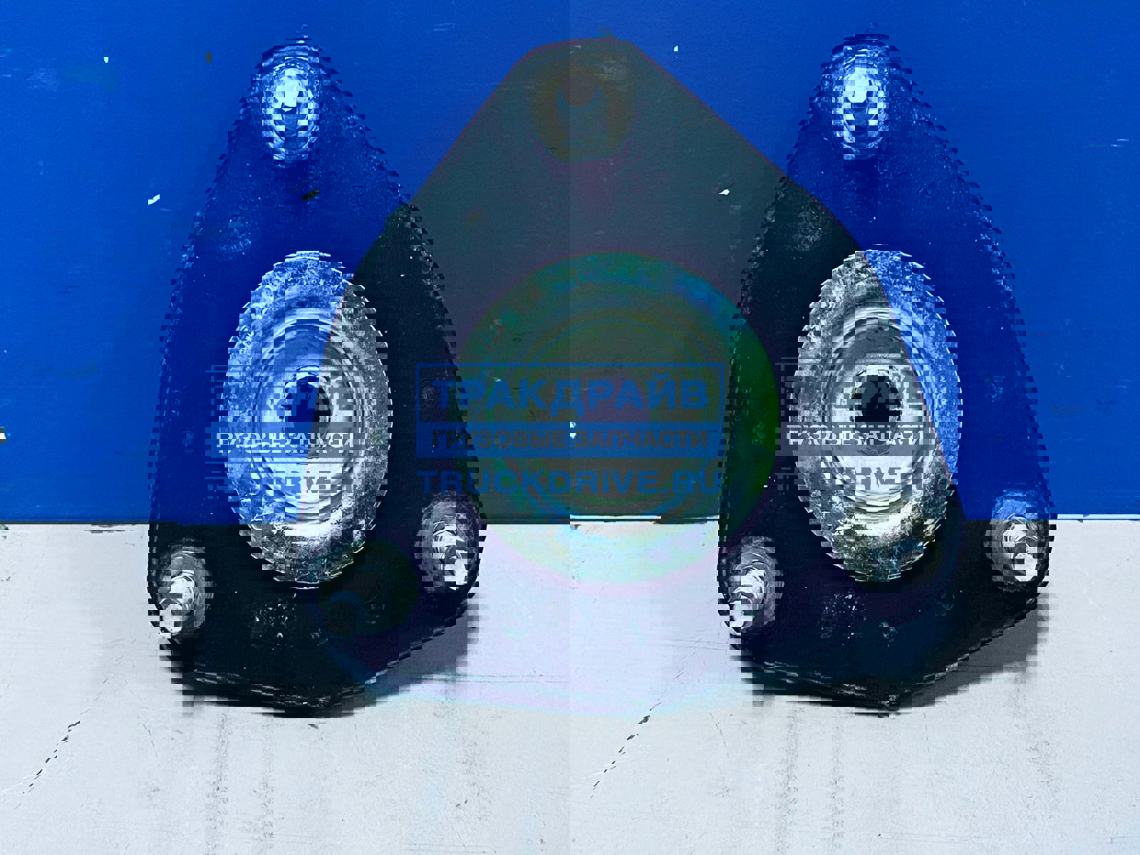 Опора амортизатора передней подвески Ford Transit 1900389 FORD купить ...