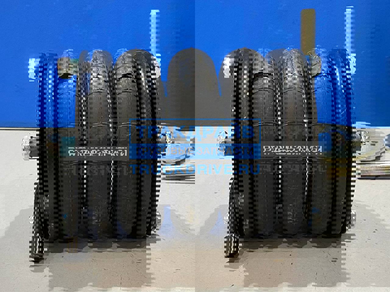 Пневмобаллон поворотной оси Гигант 6х3 комплект c направляющими 60240 ...