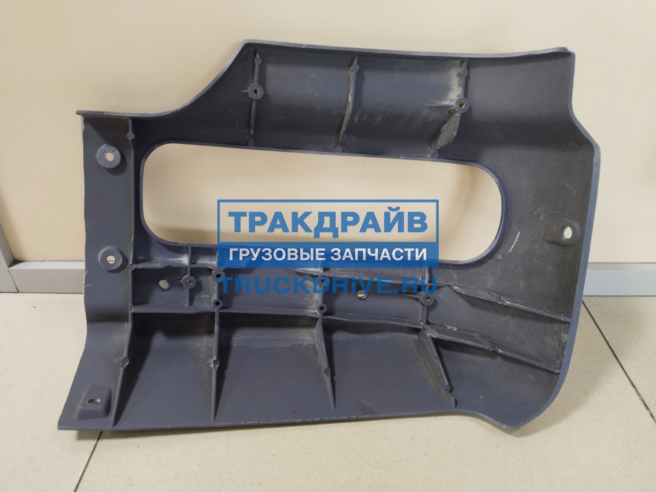 Бампер правая часть Mercedes Atego HTPBAT009R HTP купить недорого