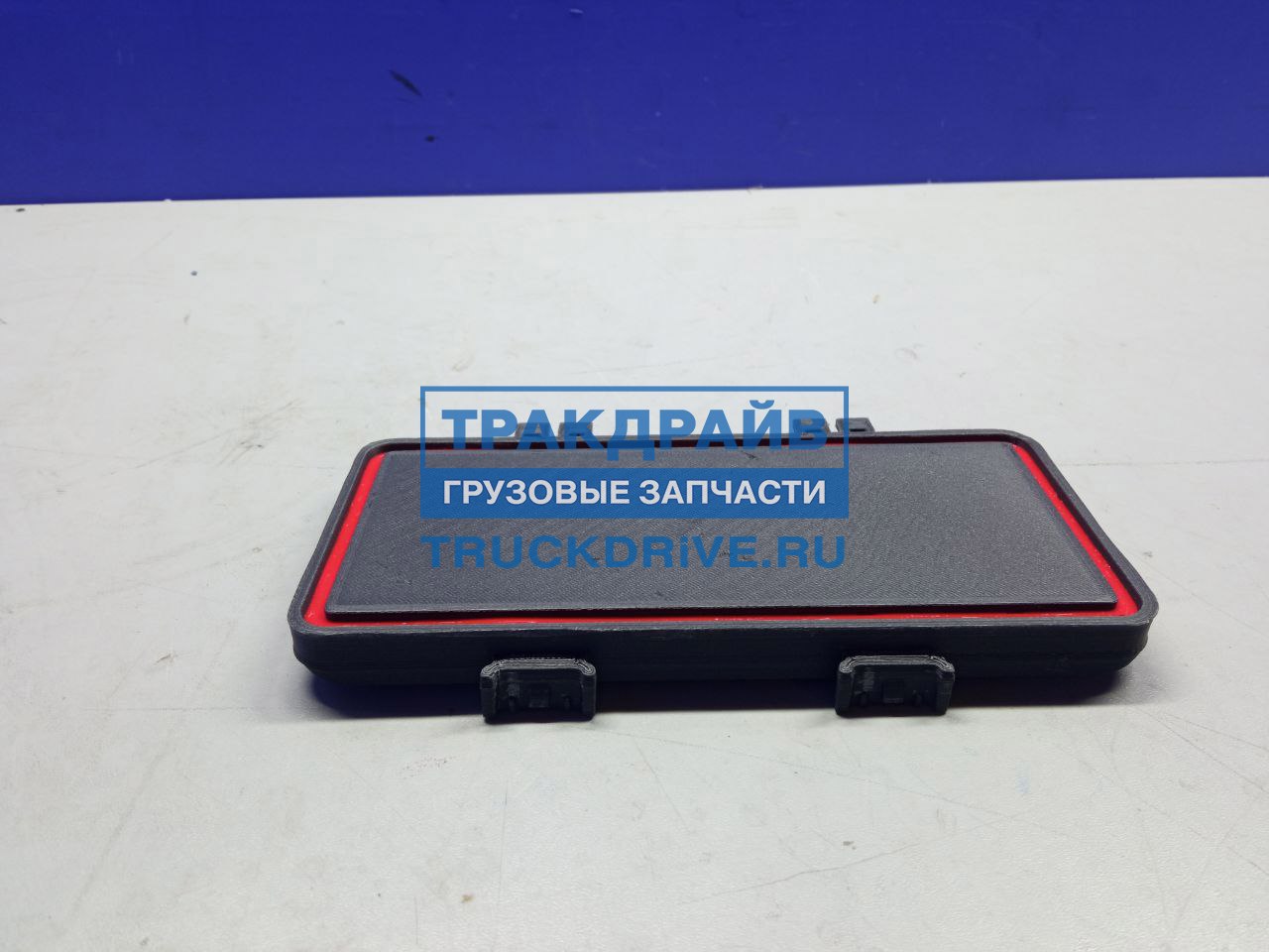 Крышка модуля управления Iveco Stralis 504015302 IVECO купить недорого