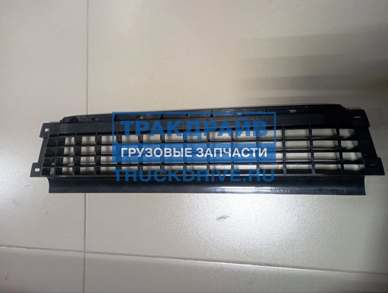 Решетка бампера переднего Ивеко ЕвроКарго 504044637 IVECO купить недорого