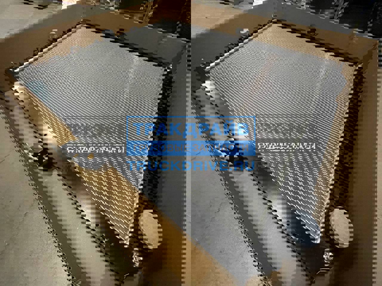 Радиатор охлаждения Mercedes Actros MP4 MP5 Arocs LRc 1592 LUZAR купить ...