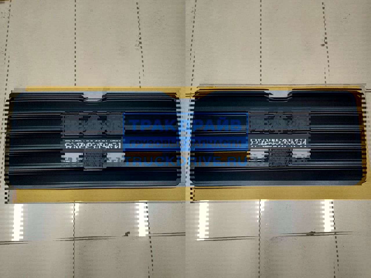 Решетка радиатора Ман Тга на узкую кабину M L LX M3091202 MARSHALL ...