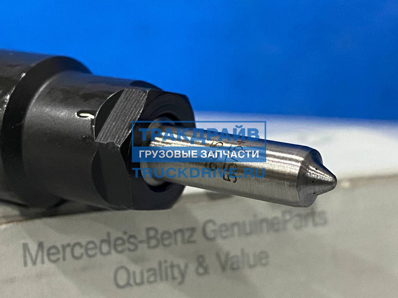 Форсунка топливная Мерседес Актрос двигатель OM501 A0030100651 MERCEDES ...