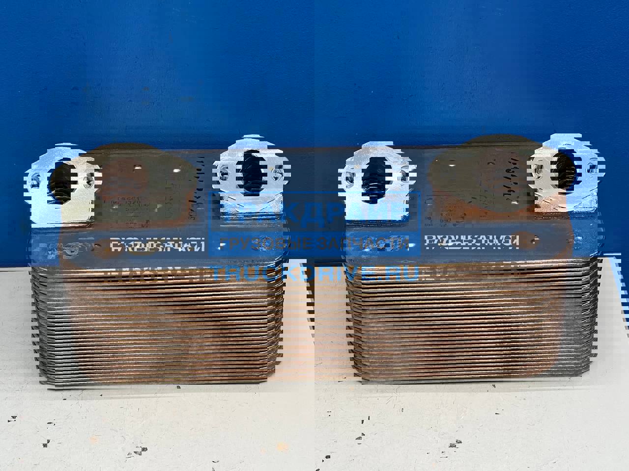 Оригинальный масляный радиатор Mercedes Actros двигатель OM541 ...