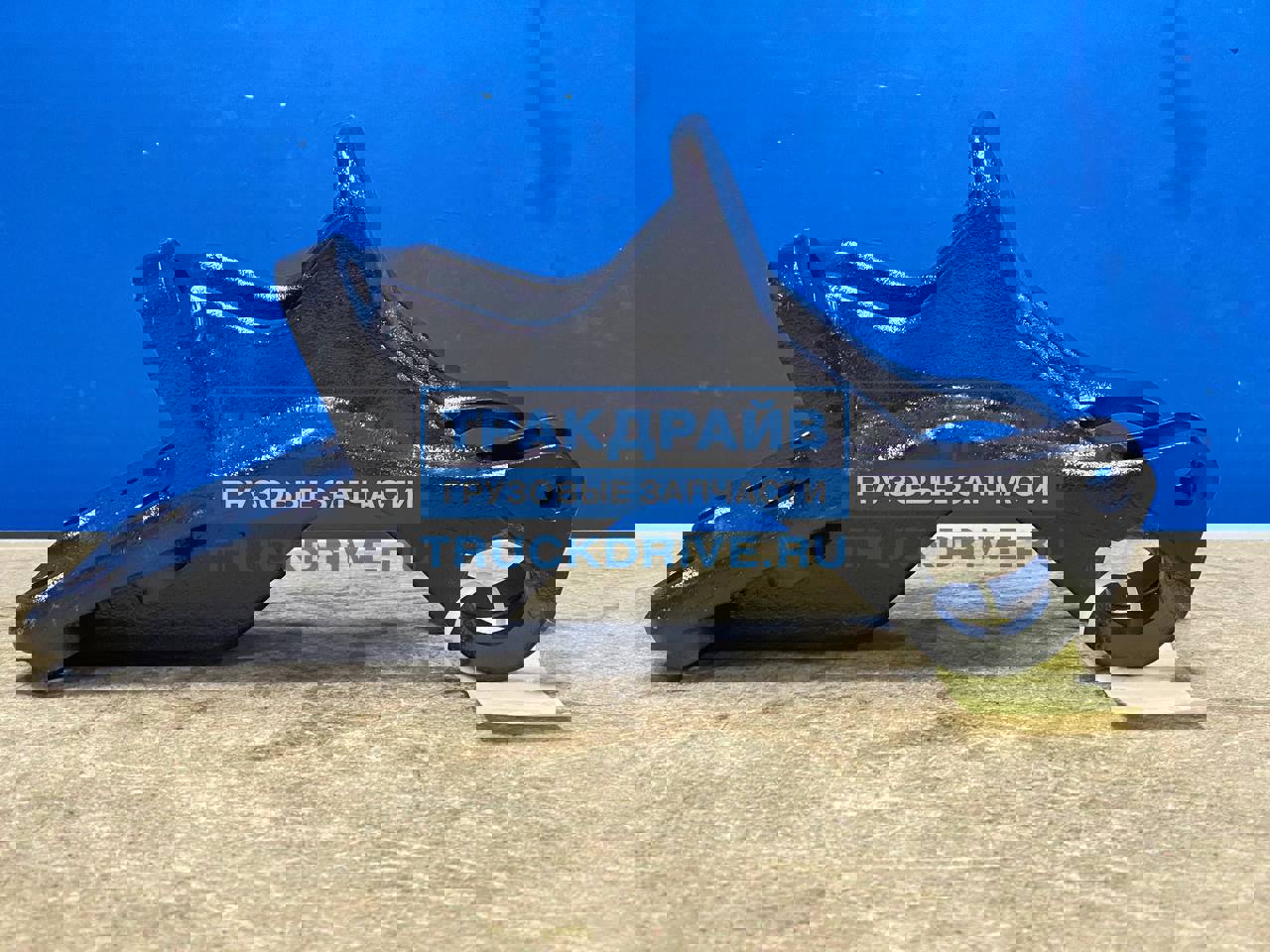 Кронштейн крепления торсиона кабины Мерседес Аксор правый A9408905383 ...