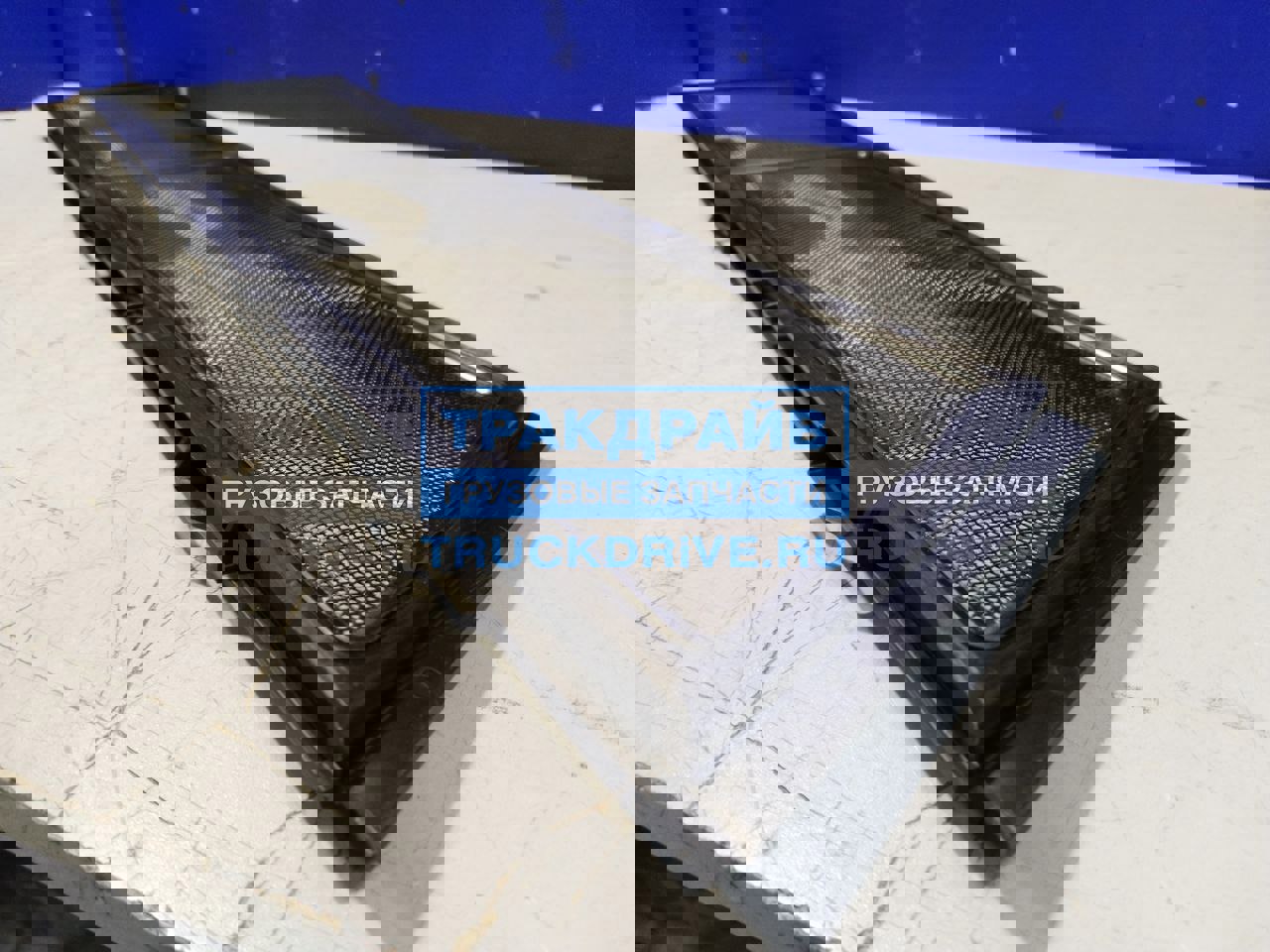 Накладка переднего бампера правая Mercedes Actros A9605031305 MERCEDES ...