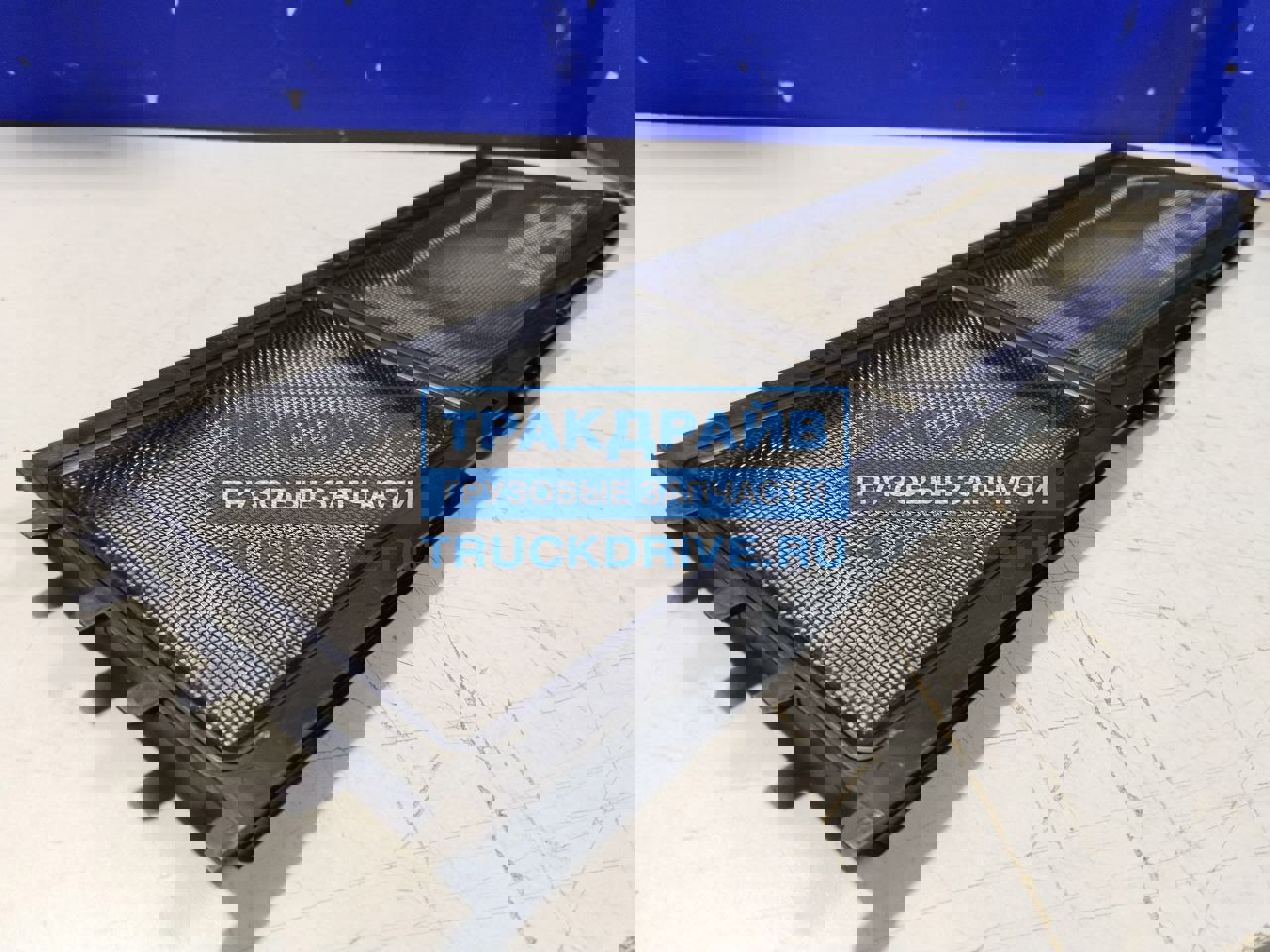 Накладка переднего бампера правая Mercedes Actros A9605031305 MERCEDES ...