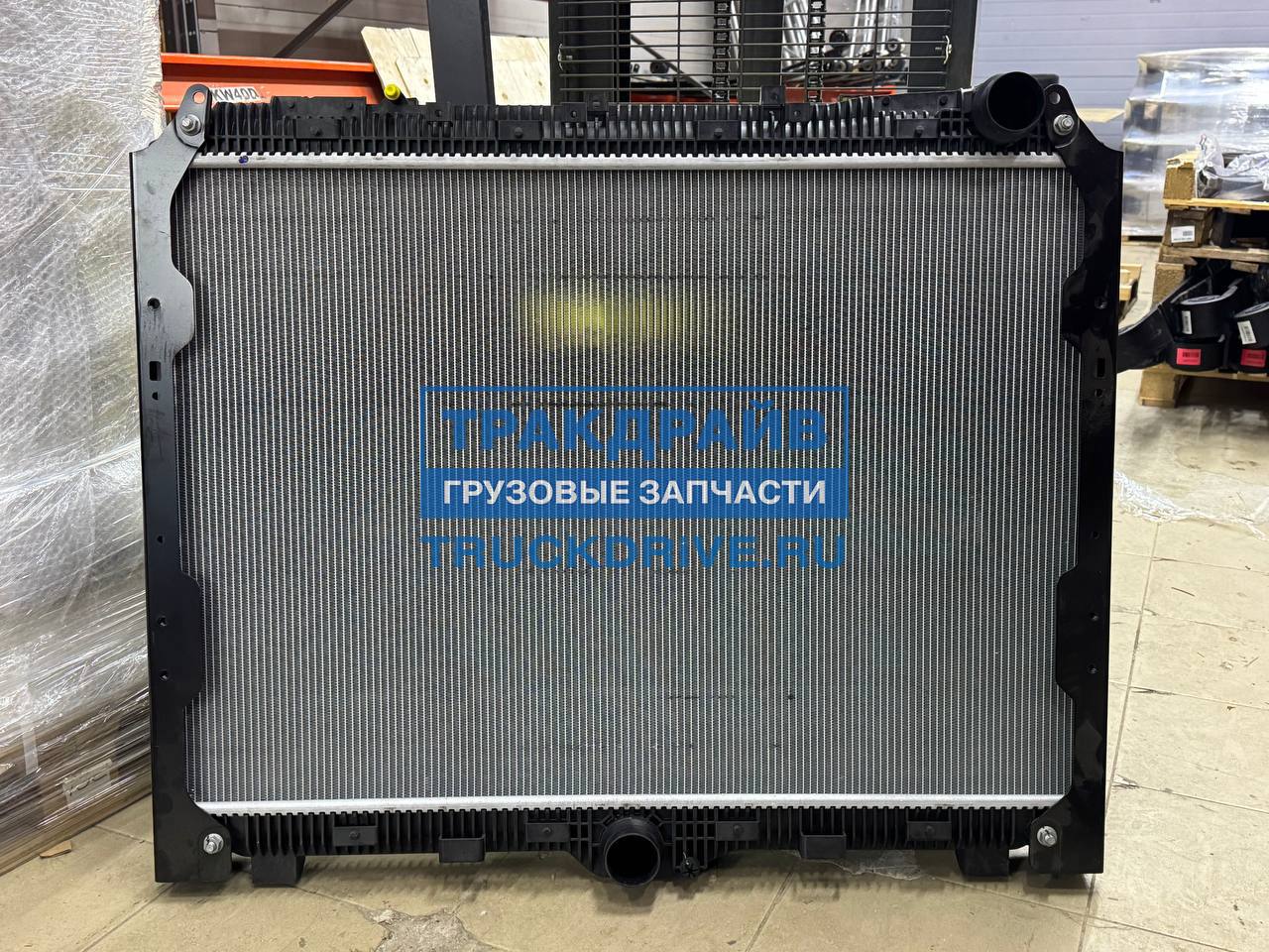 Радиатор охлаждения для MERCEDES ACTROS, AROCS A9615002700 MERCEDES ...