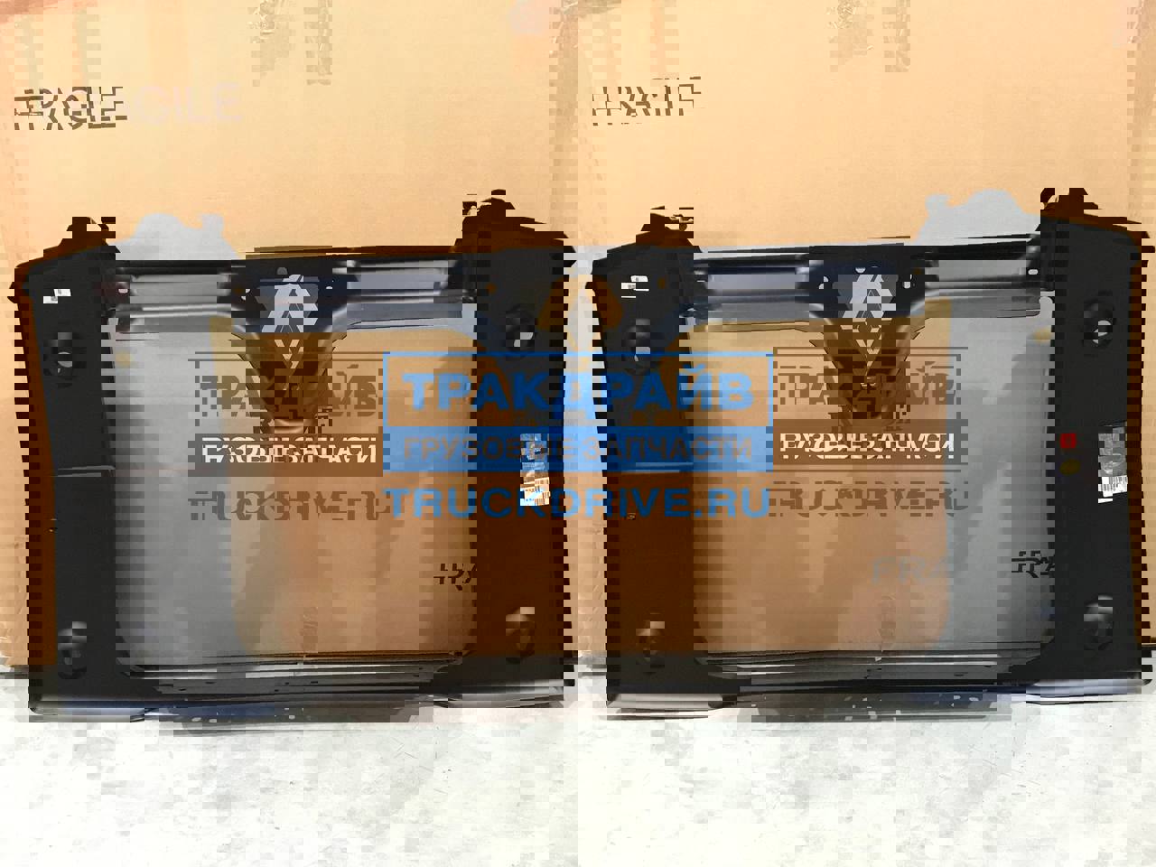 Центральная часть бампера Renault T серия 7482590370 RENAULT купить ...