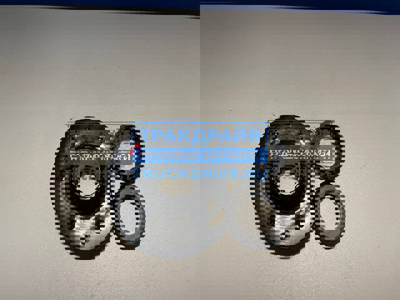 Ремкомплект тормозного вала SAF 3268004700 SAF купить недорого