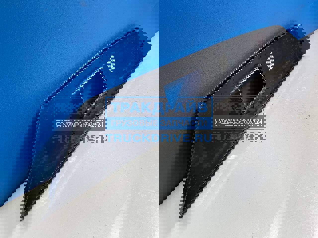 Накладка кронштейна зеркала Volvo FH4 левого 030.2310 SAMPA купить недорого