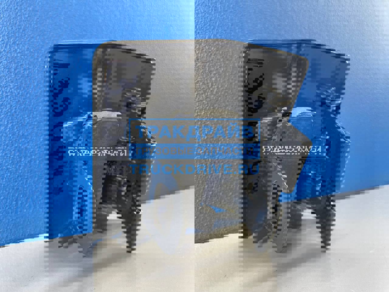 Замок крыла для автомобилей Scania 4 и 5 series 1390747 SCANIA купить ...