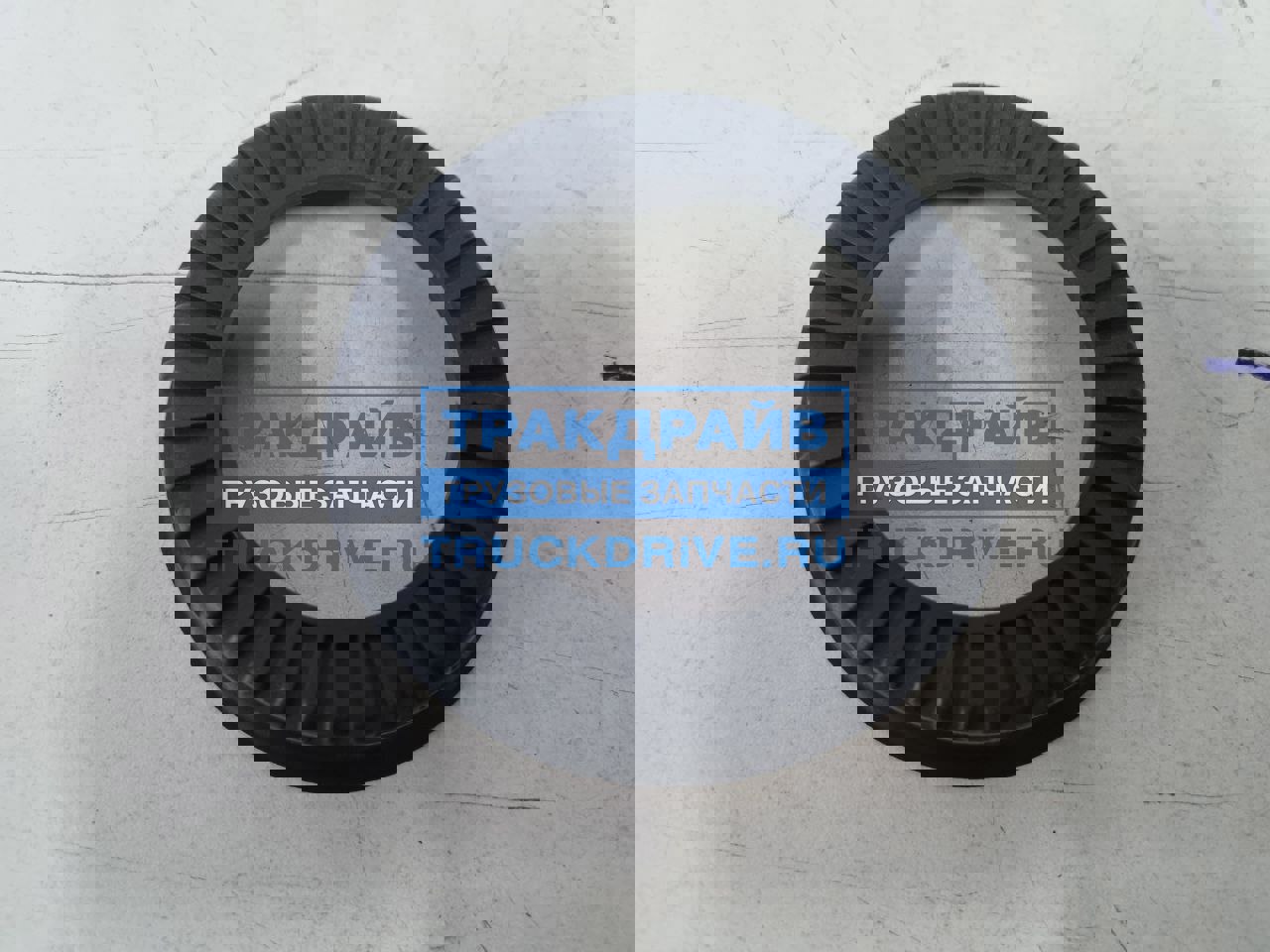 Проставка пластиковая под пружину подвески кабины Volvo FH FM 16197 SEM ...