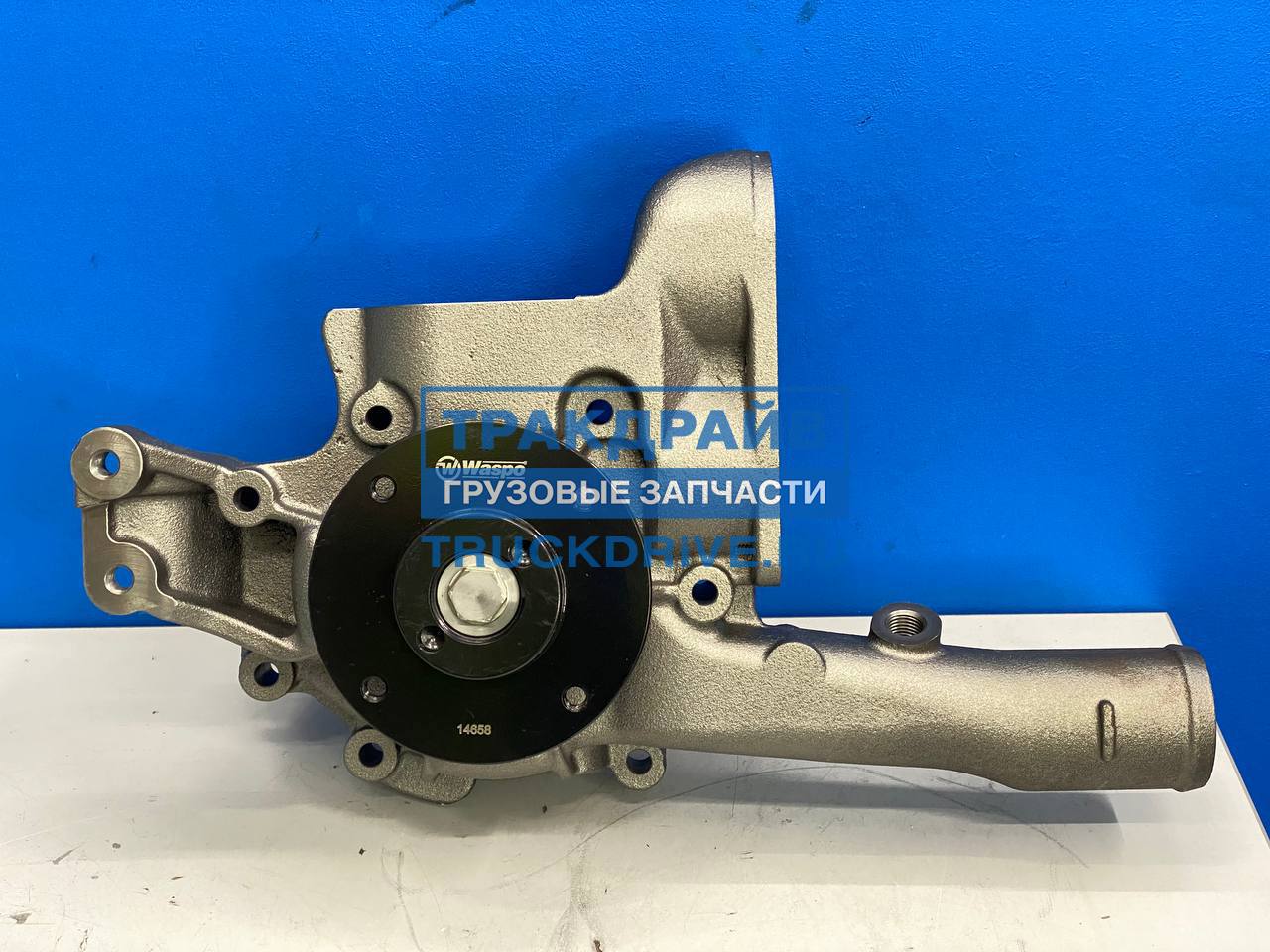 Помпа Mercedes двигатель OM904 OM906 OM924 OM926 05 000 132 9000 04 SF ...