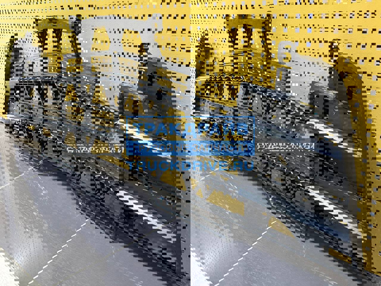 Кронштейн решётки Mercedes Actros MP4 SK-8410030-01 S&K купить недорого