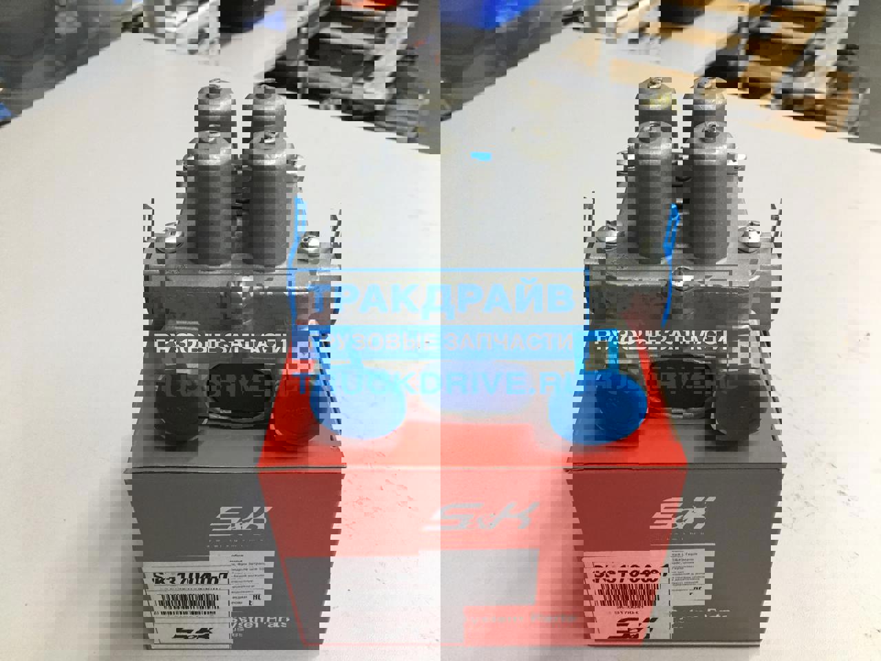 Кран тормозной 4-х контурный MAN 9347144000 (тип WABCO) резьба М22 SK ...