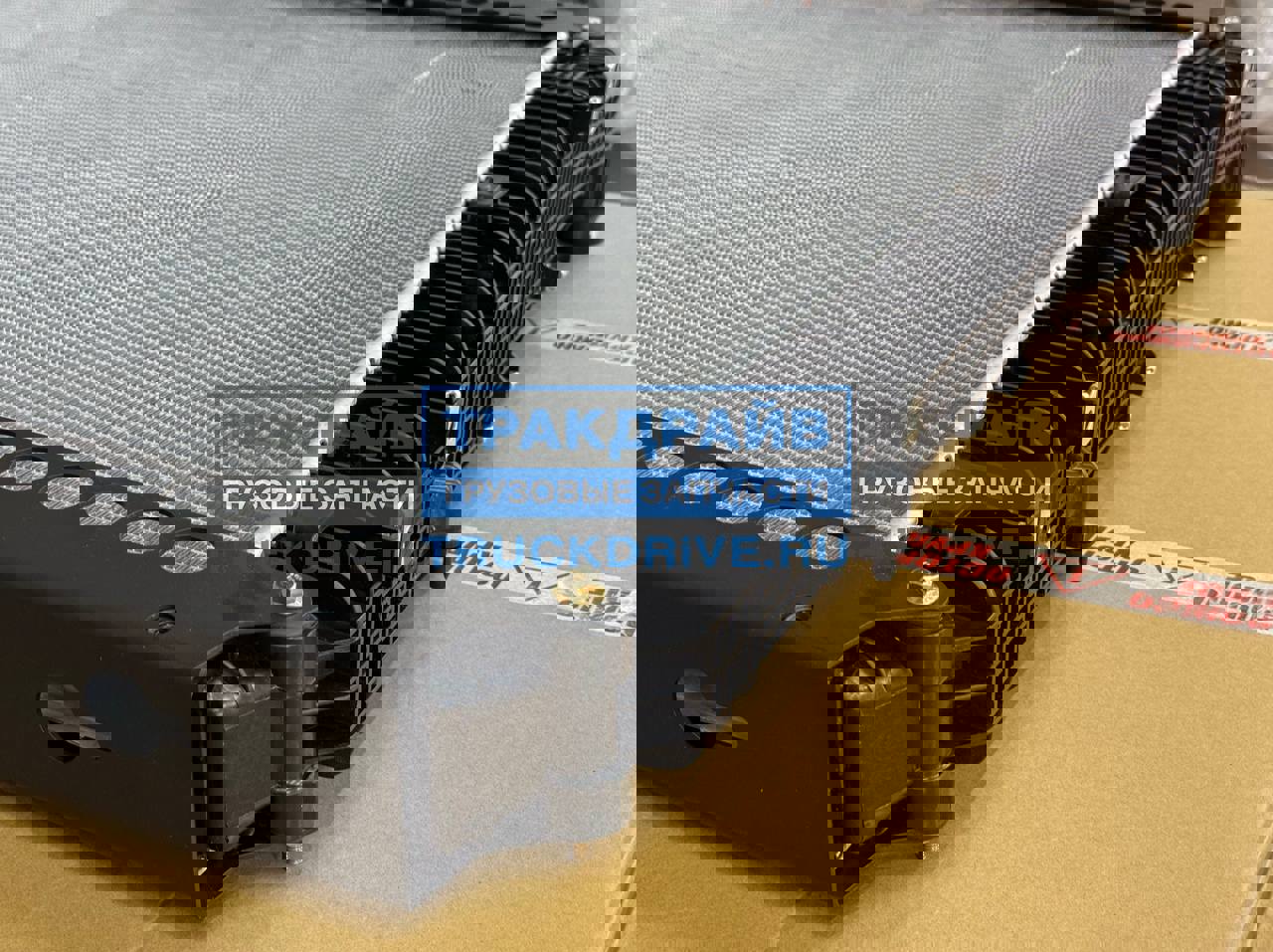 Радиатор системы охлаждения для Мерседес Актрос Мп4 Антос Арокс 13.001. ...