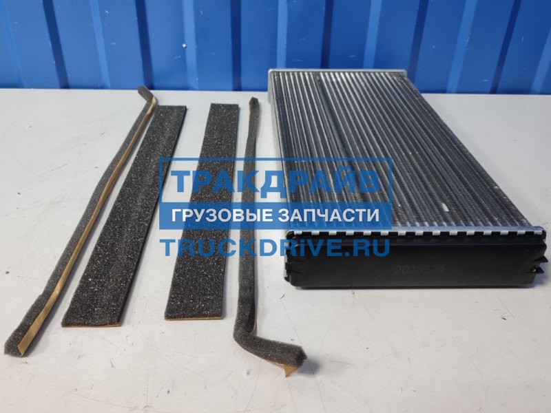 Радиатор отопителя MAN F2000 M2000 370х190х42 мм 13.004.0083 SONDER ...