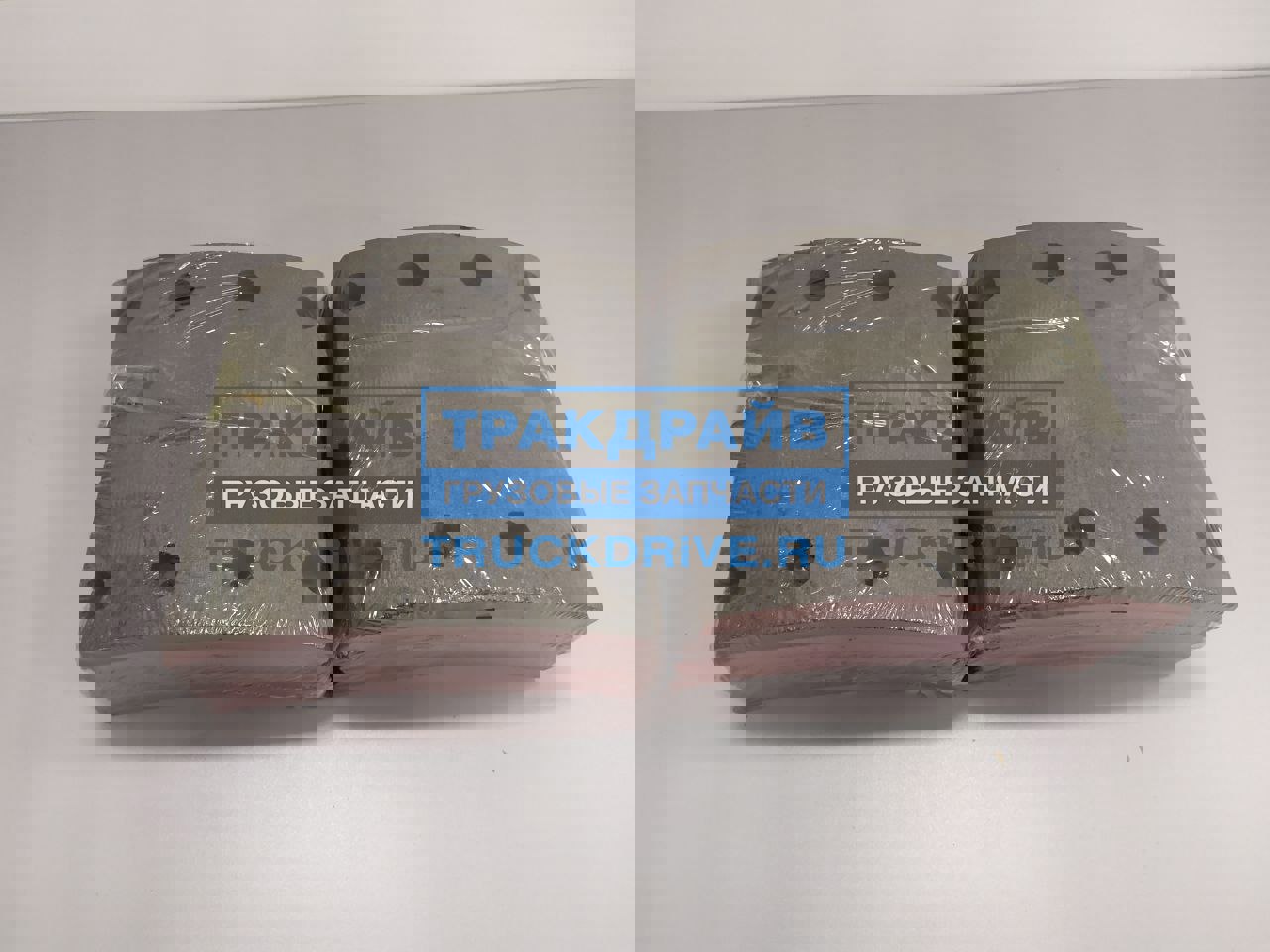 Колодки тормозные барабанные 19283 SAF 420x178 мм с заклепками 18.002. ...