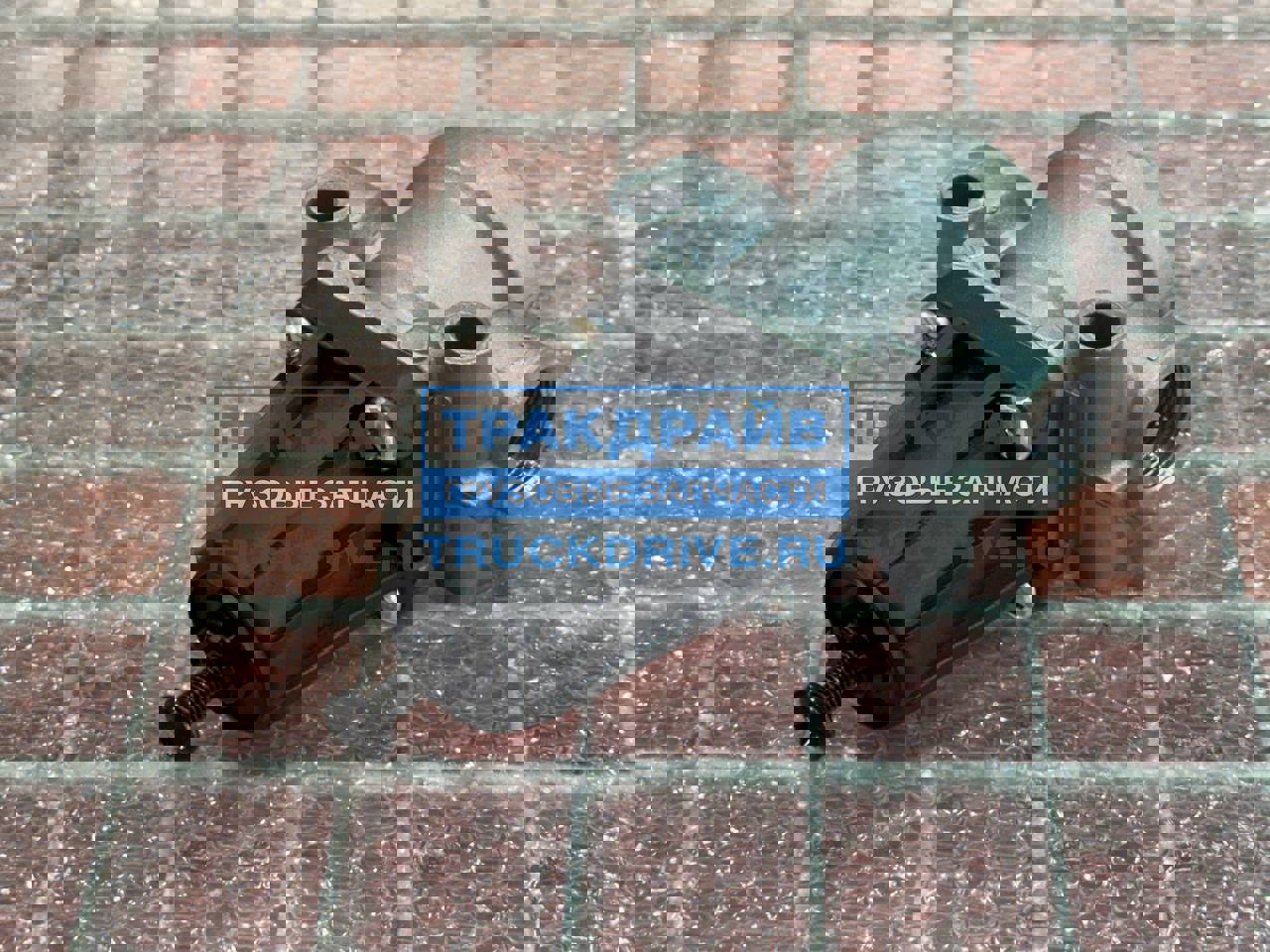 Клапан ограничения давления 5.7 bar M22x1.5 мм. для европейских ...