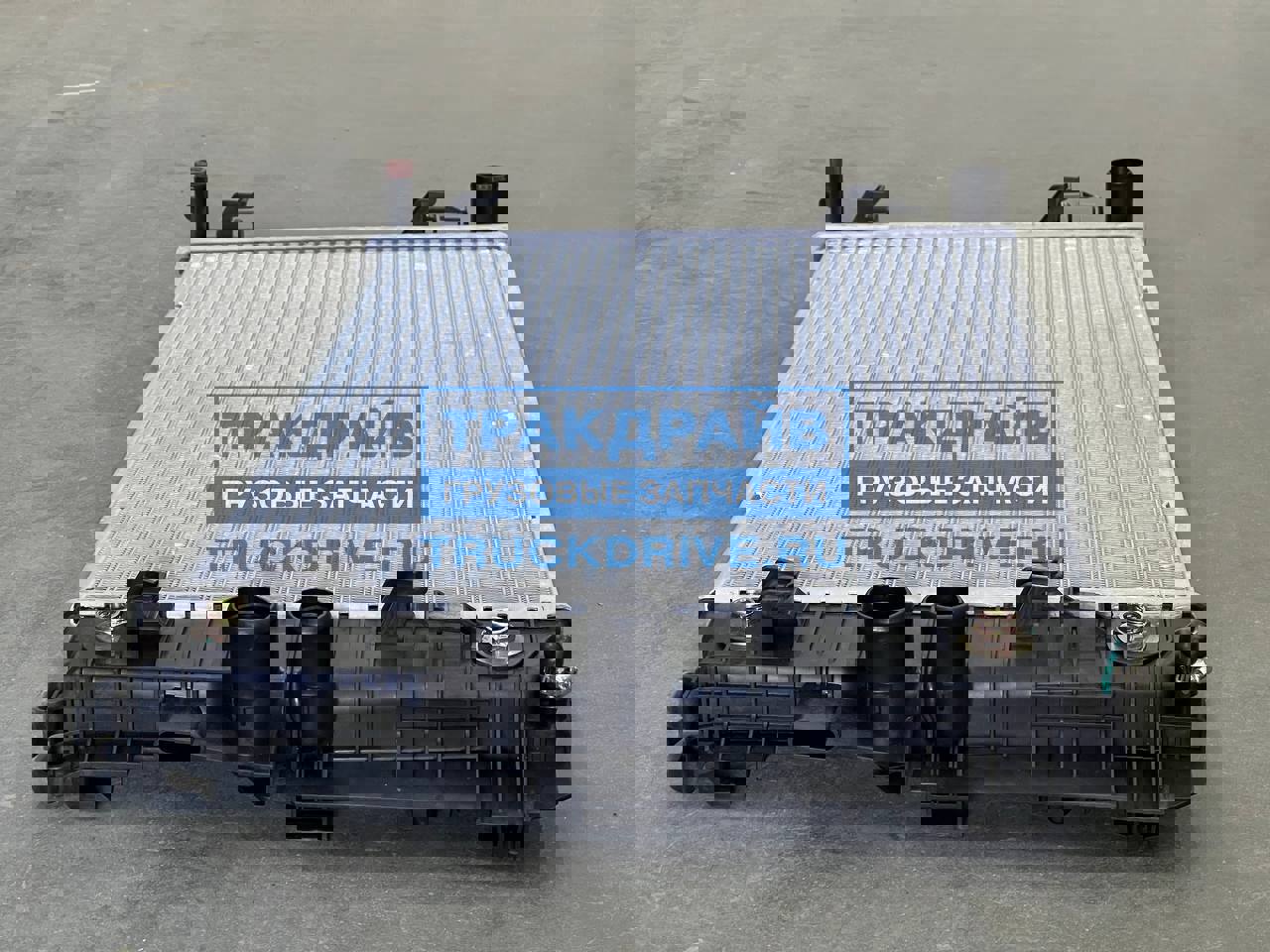 Радиатор системы охлаждения Mercedes Viano Vito 10-26560-SX STELLOX ...