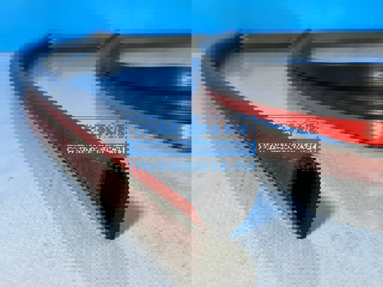 Уплотнитель двери для VOLVO FM12 правый 22106235 VOLVO купить недорого