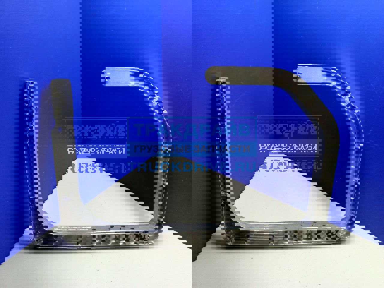 Кронштейн переднего крыла Volvo FH4 22247898 VOLVO купить недорого