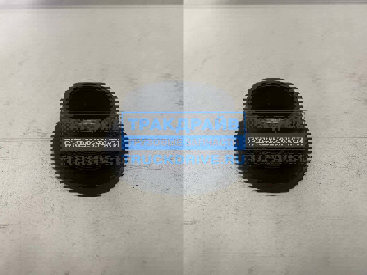 Уплотнение бачка омывателя грузовиков Вольво и Рено 82268668 VOLVO ...