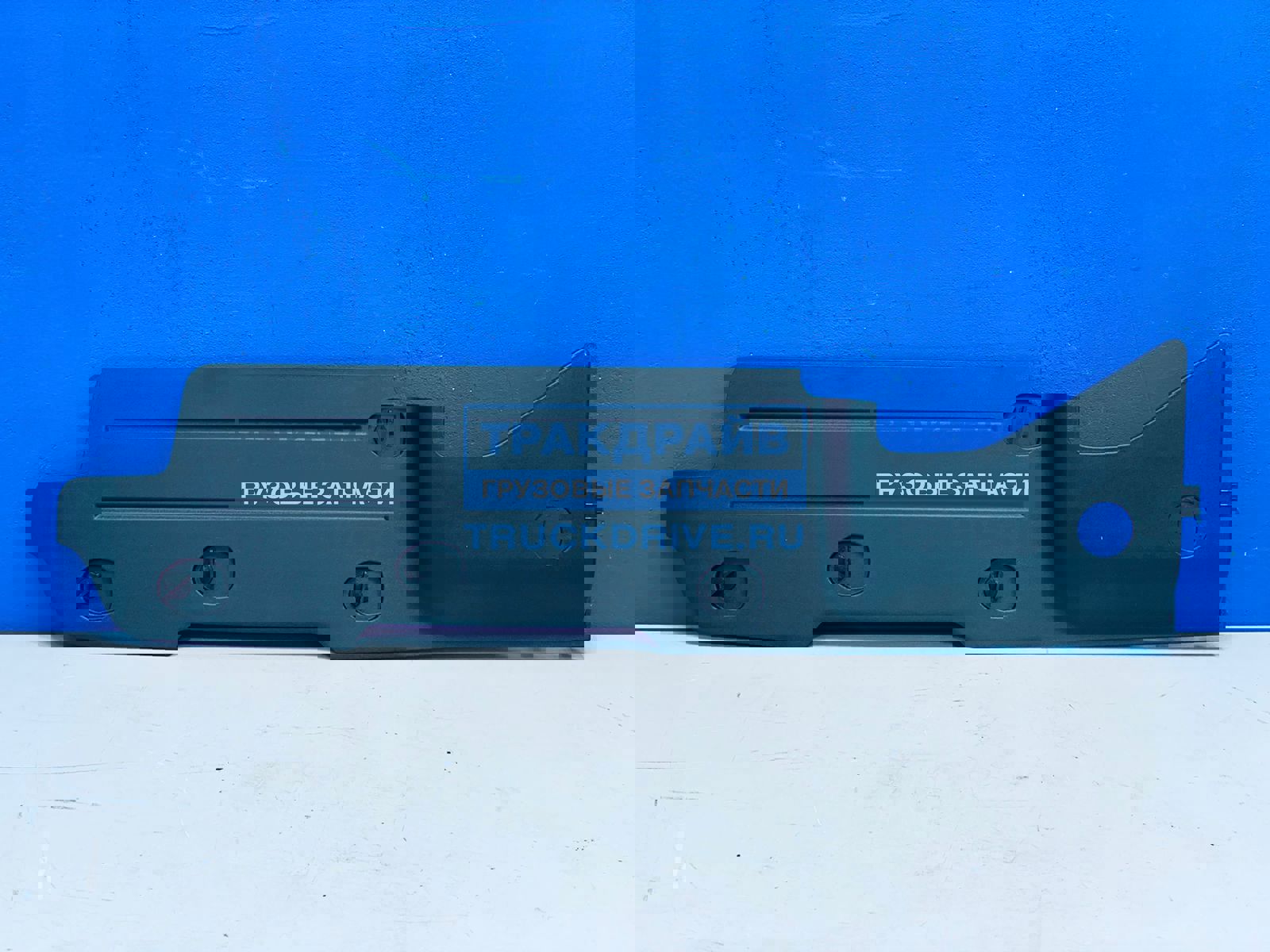 Заглушка рамки фары Volvo FMX 2 левая 82421049 VOLVO купить недорого