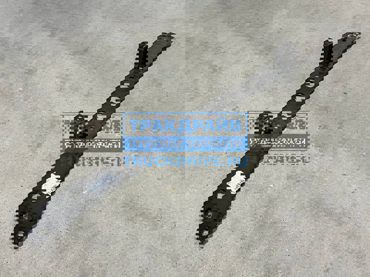 Кронштейн переднего бампера Volvo FMX 82446553 VOLVO купить недорого