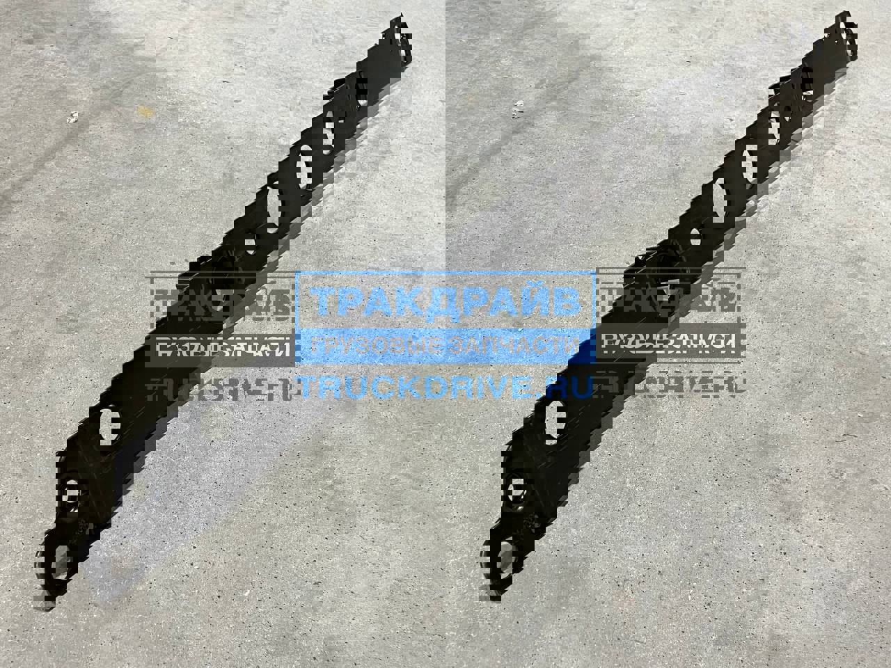 Кронштейн переднего бампера Volvo FMX 82446553 VOLVO купить недорого